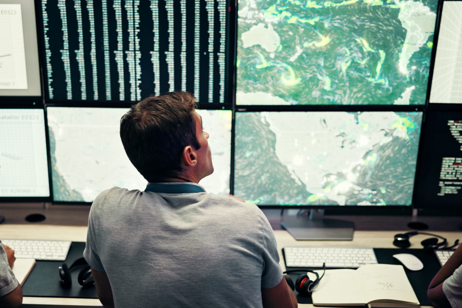 Top 5 Benefits of Smart Antennas for Geospatial Projects | Canal Geomatics